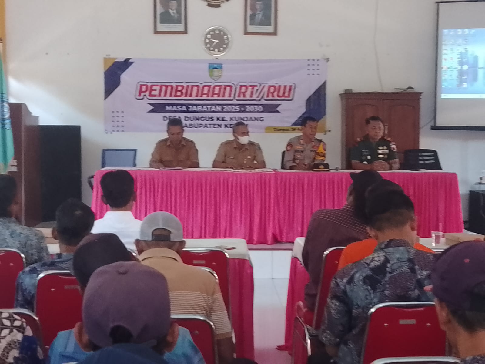 Kodim 0809/Kediri Danramil 0809/23 Kunjang Dim 0809/Kediri, pada hari ...