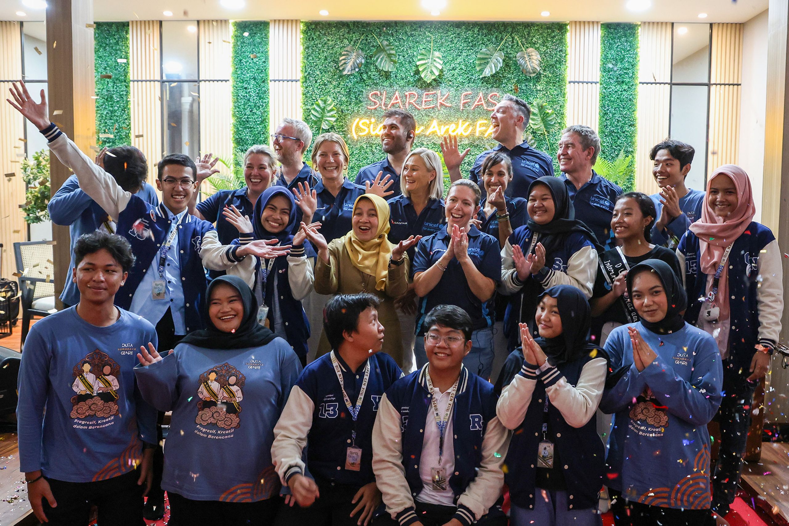 Qantas dan UNICEF Australia Tinjau Langsung Layanan Anak di Surabaya ...