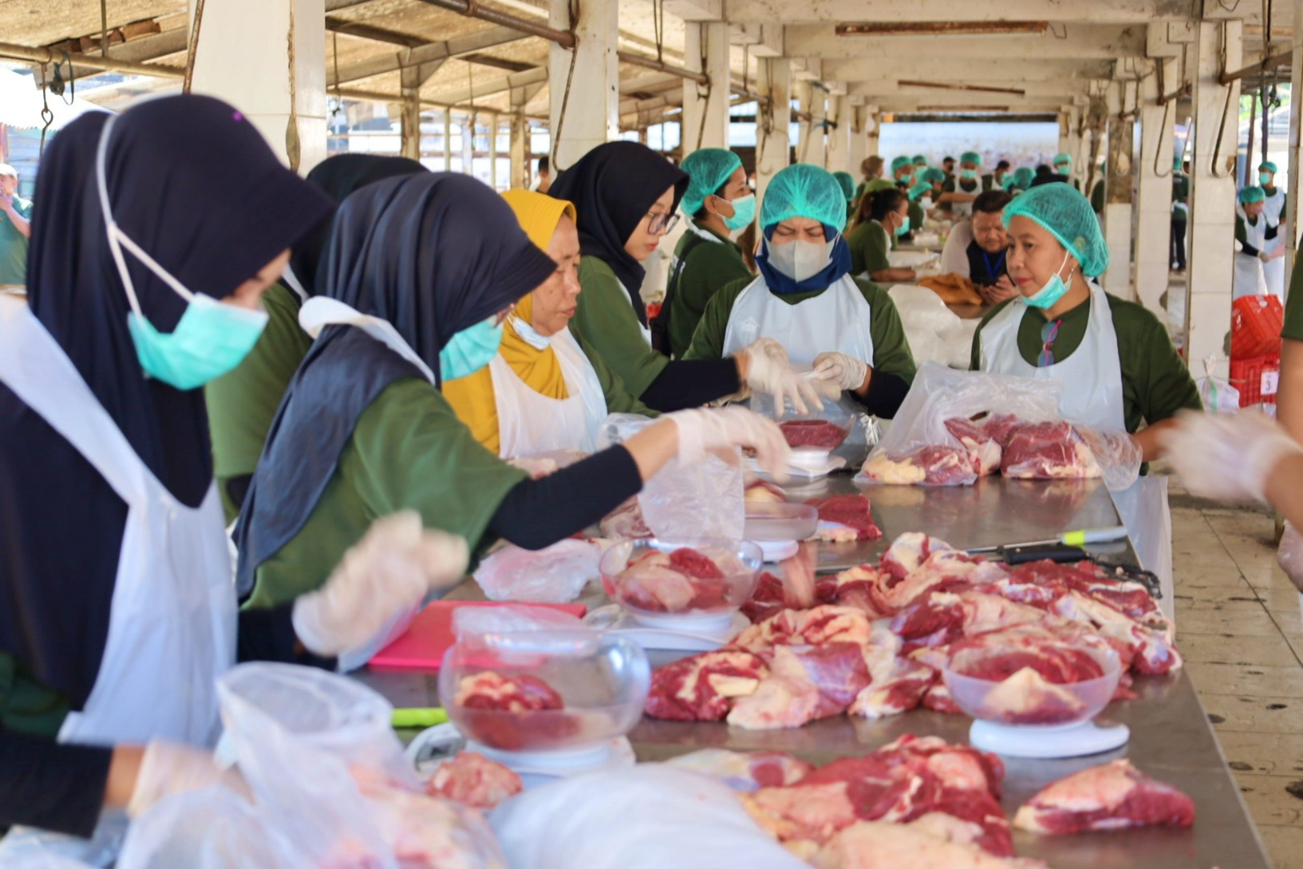 RPH Surabaya Jamin Pasokan Daging Cukup – Cahaya Baru